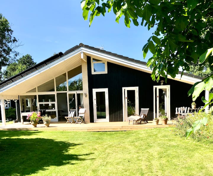 Stort Sommerhus Med Helårsfaciliter - Denmark