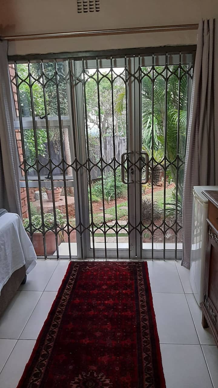 Strelitzia Private Bedroom In Upper Proteapark - Rustenburg