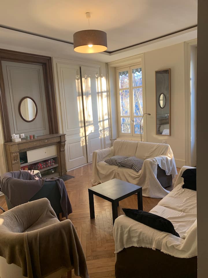 2 Chambres/lits Doubles.  73m² . Vue Sur La Saône - Lyon