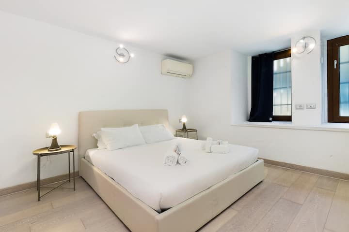 Urban Eight  Spacious Stay & Private Parking - Milán