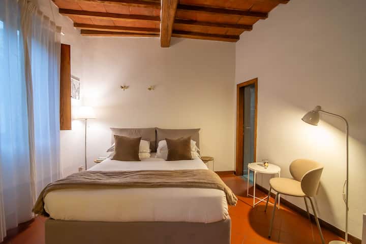 Ponte Vecchio Cozy Accomodation - 