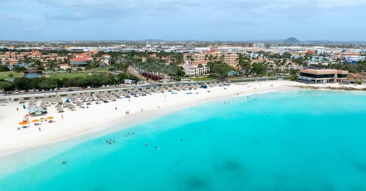 Hot Deal ! Restaurants, Beach 7min. Walk! - Aruba