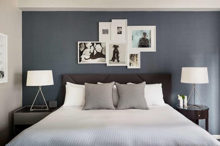 Elegant Stay With Stunning Views! Pets Allowed! - Manhattan, NY