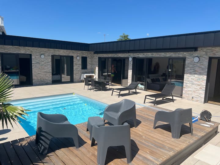 Maison Avec Piscine - Auray