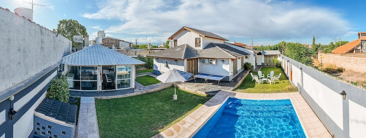 Casa, Piscina, Jardín, Fogonero, Disco, Parrilla - Argentina