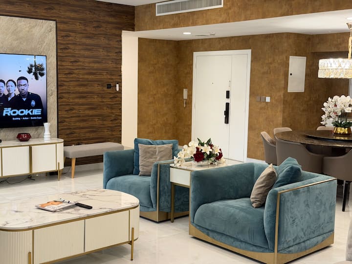 Usmans 5bdrm On Dbeach Daily Cleaning 15 Beds Jbr - Dubai