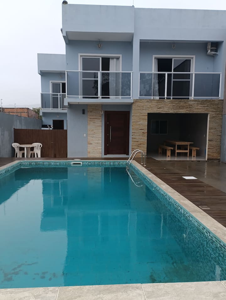 Casa Com Piscina - Imbituba