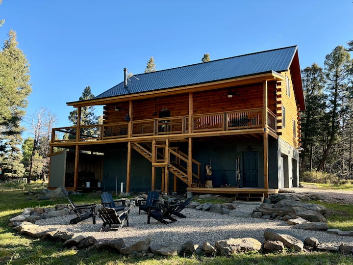 Log Cabin On Ski Mtn • Fire Pit • Lg Deck • Grill - Angel Fire, NM