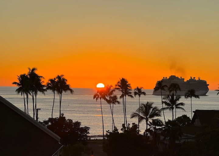 Island Glow Kailua Village Downtown/freeparking/ac - Kailua, HI