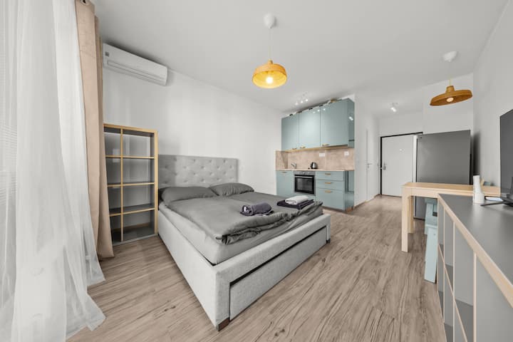 Air Conditioned 1 Room Apartment, Slnečnice 14a - Bratislava