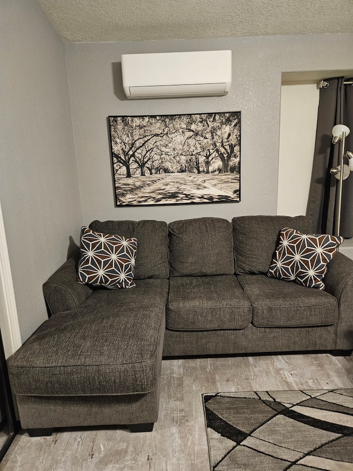 Empty Nest! - Albuquerque, NM