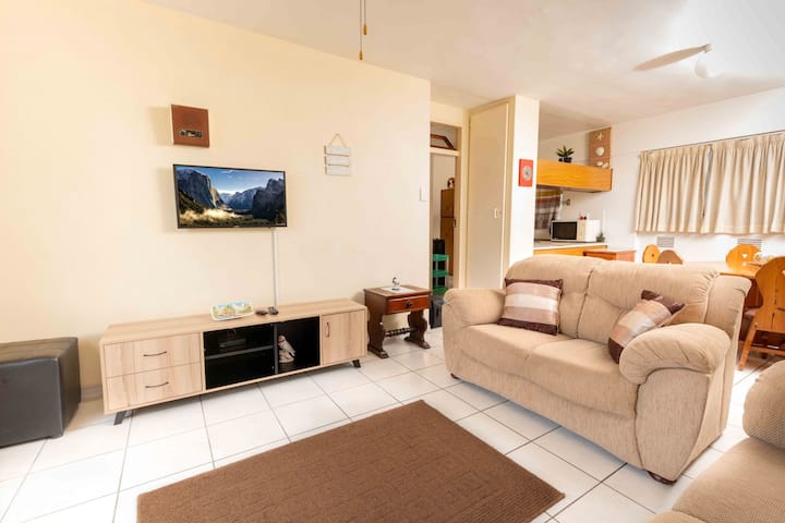 Amanzi402 Oceanview Holiday Apartment - Amanzimtoti