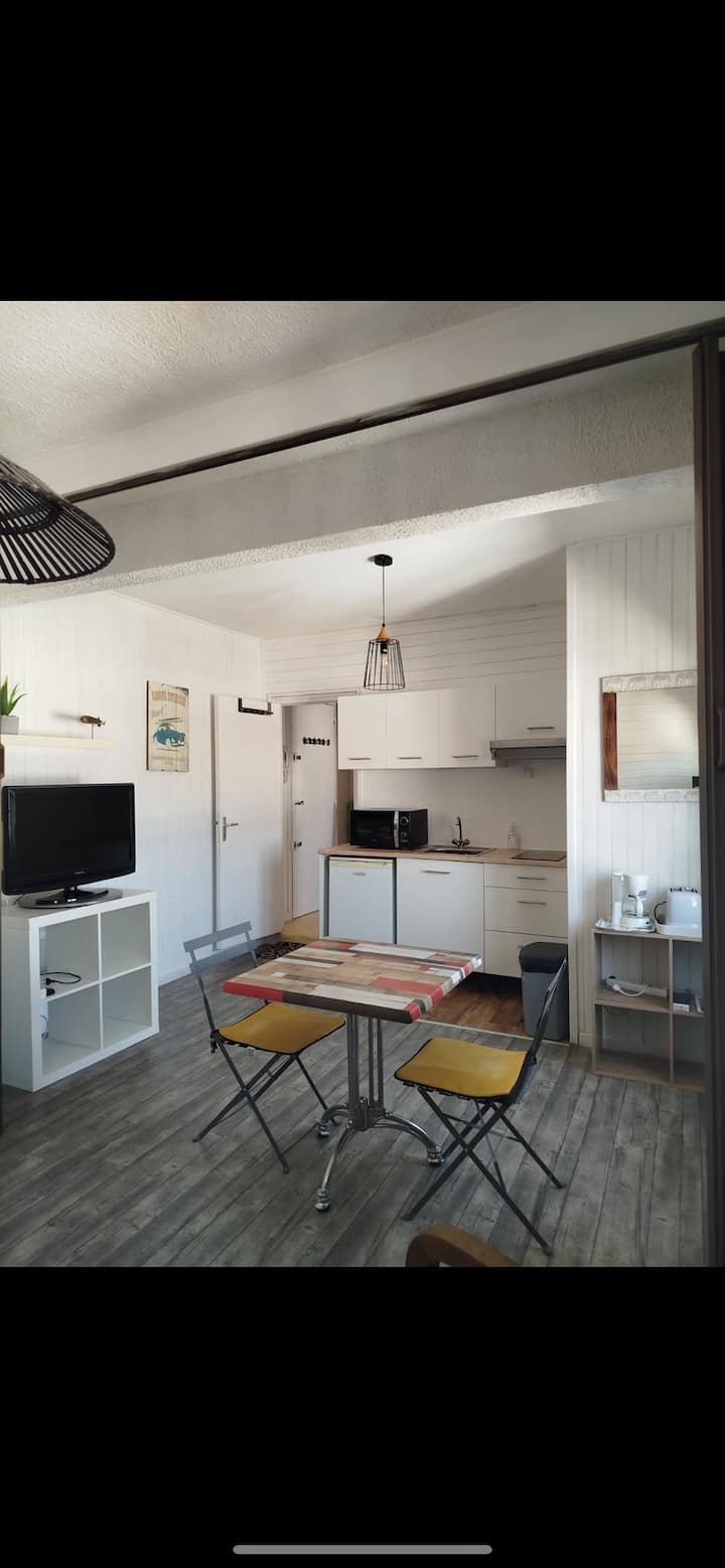 Joli Studio De 25m2 
Au Bord De La Plage De Royan - Royan