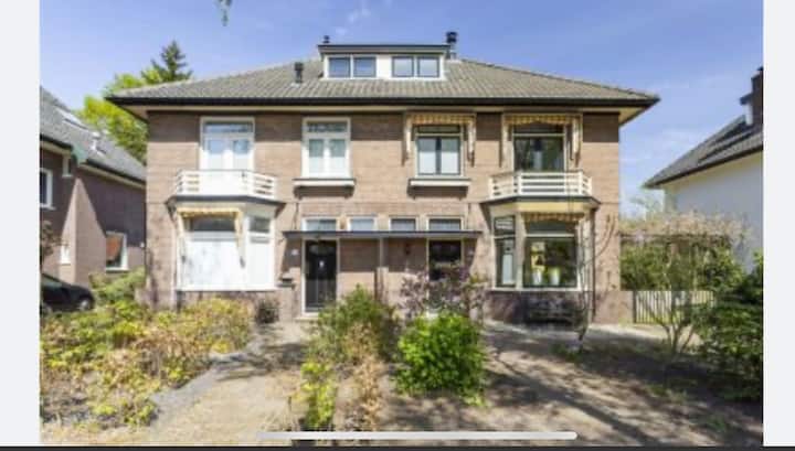 Jaren30 Familiehuis Op De Veluwe - Apeldoorn