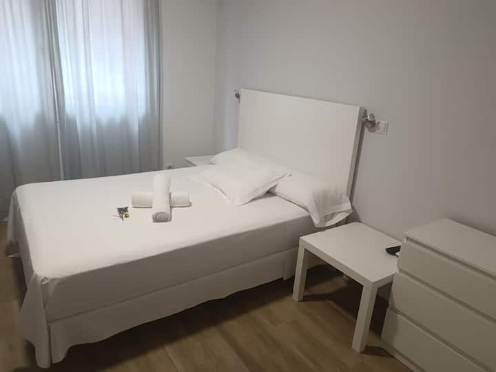 Pequeño Apartamento En Madrid - Madrid