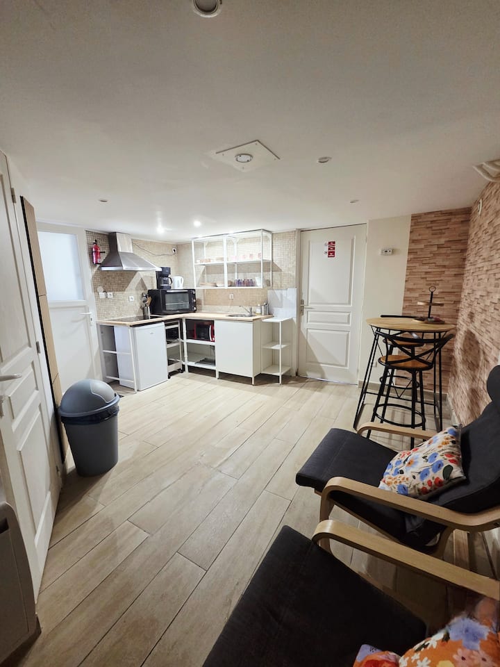 Appartement 2 Pièces En Souplex - Paray-Vieille-Poste