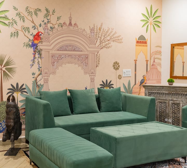 Big & Cosy 3bhk Apartment By Iri Homes - Noida