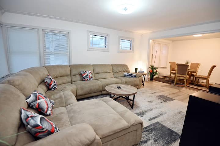 Home Away From Home Home. 3 Bed, Close To College - Clinton, NY