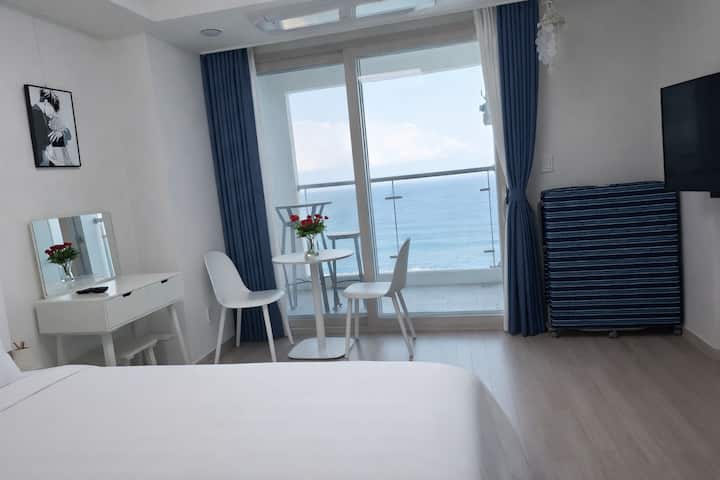 1209, Sokcho Sun Rising-panoramic Ocean View Suite - Sokcho-si