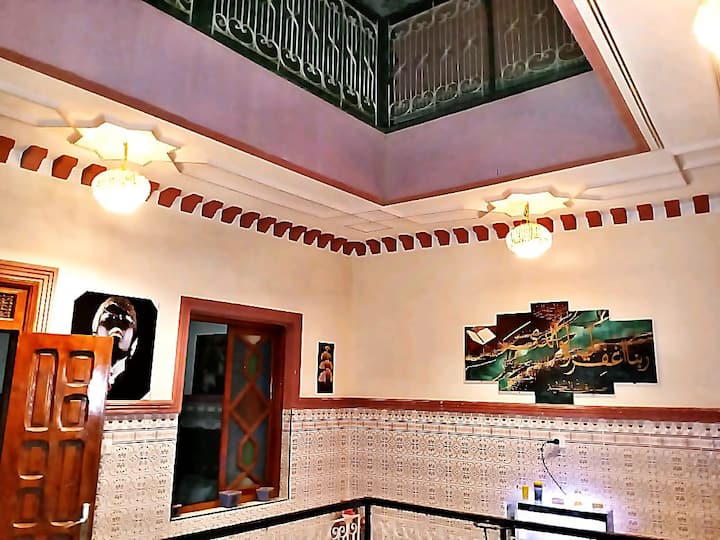 Riad House Of 4 Rooms - 마라케시
