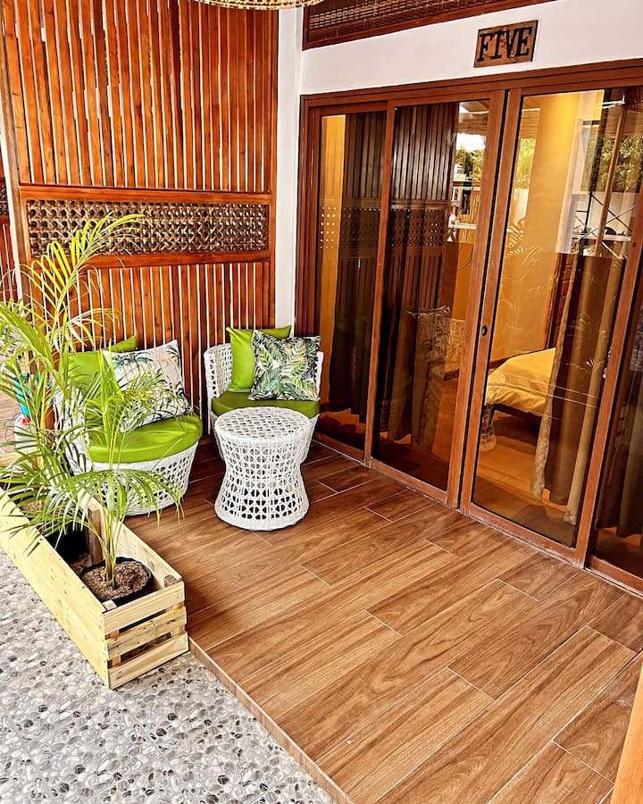 Exclusive Beach Resort - Alaminos