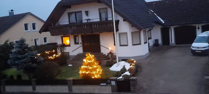 Gartenwohnung Mit Goldfischteich - Breitenbrunn