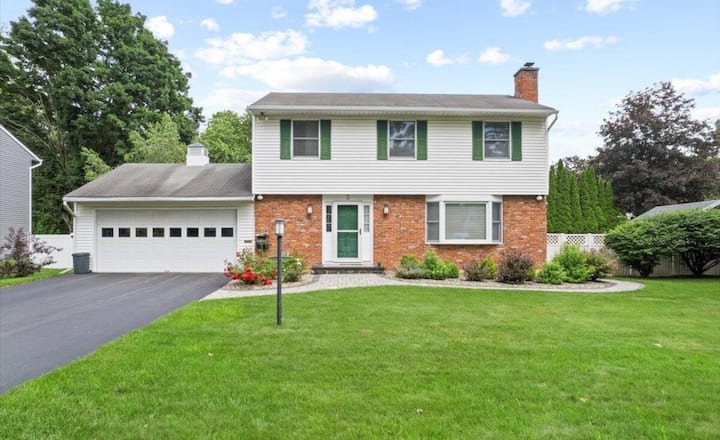 Family-friendly Stay With Baby & Kid Essentials - Saratoga Springs, NY