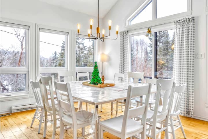 Lechâteau: Spa, Bbq, Wifi, Lake, Quiet, Gameroom - Lac-Simon