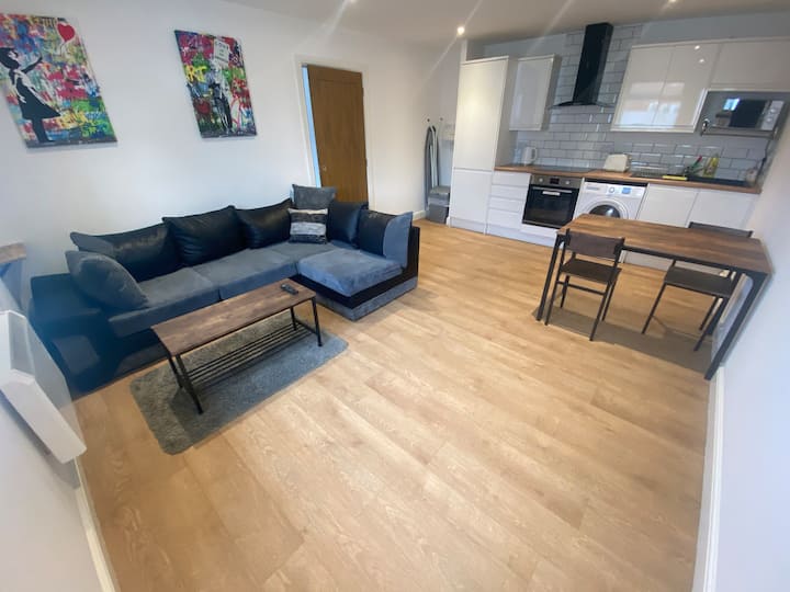 Rentals Leicester 1 Bed - Free Street Parking - Kirby Muxloe Castle