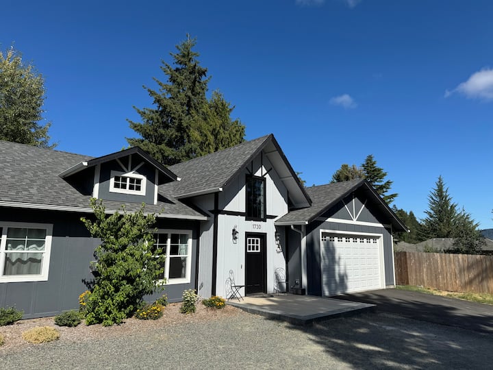 Grants Pass Retreat ! - Grants Pass, OR