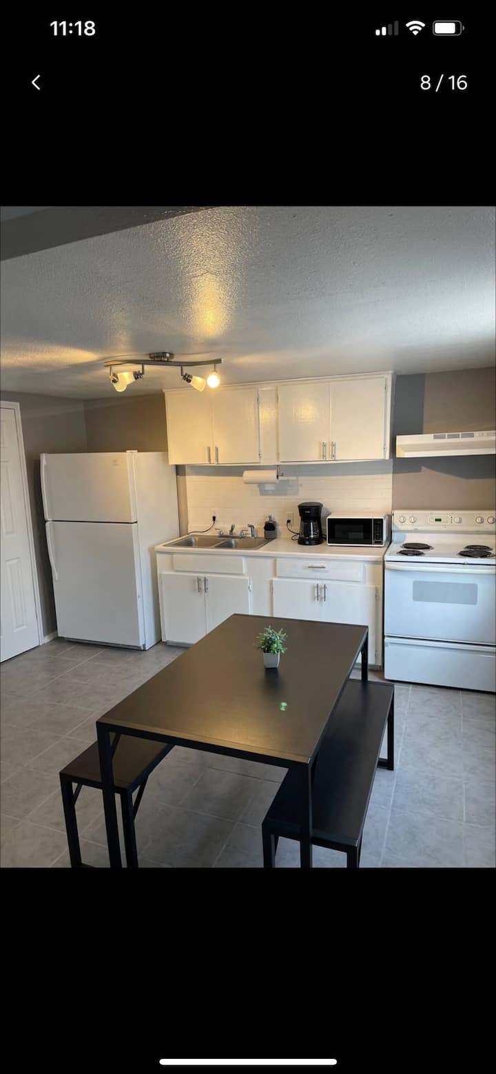 Cozy Two Bedroom Apartment #6 - Laredo, TX