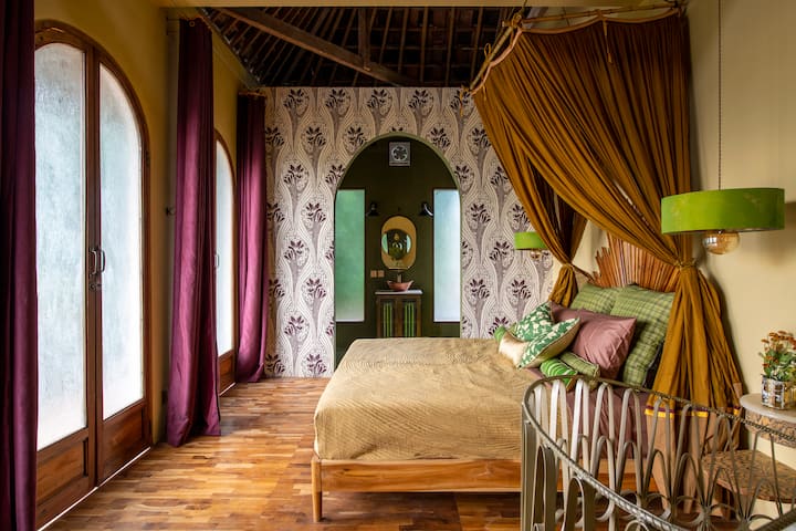 Artsy Ubud Loft | Kitchen+desk+hot Pool+breakfast - Ubud