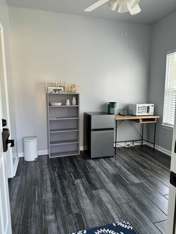 Cozy Studio Retreat | Foley Home - Foley, AL