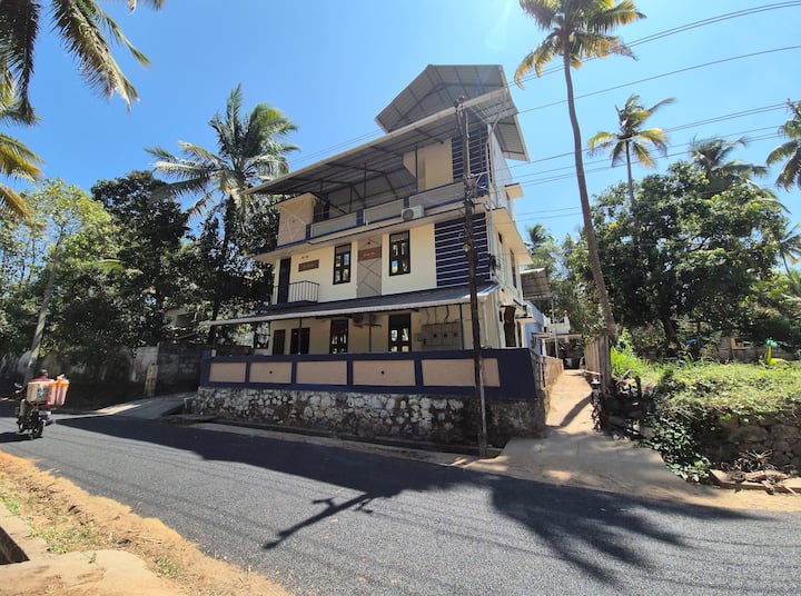 Guruvayur Iringaprom Ground Haus - Guruvayur