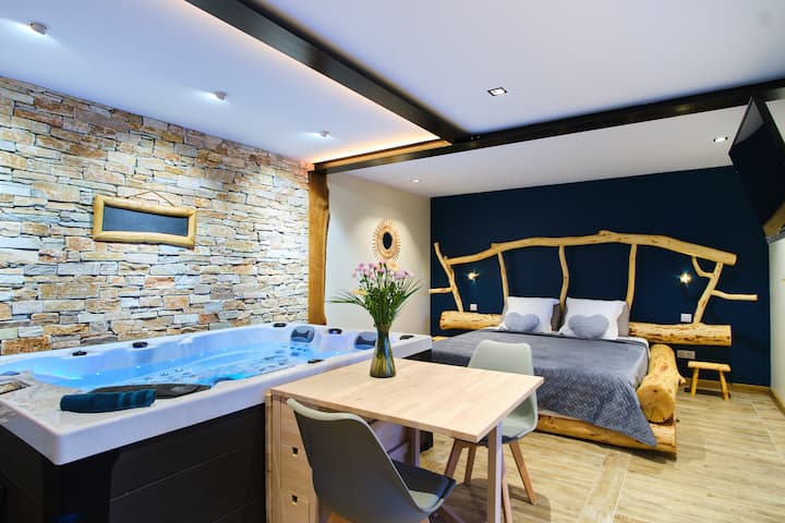 La Toy : Loft Romantique Avec Jacuzzi Privé - Altkirch