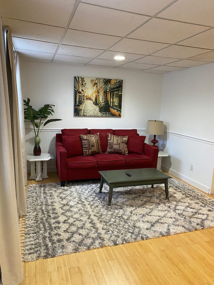 The Palm Tree Extended Stay - Port Jefferson, NY