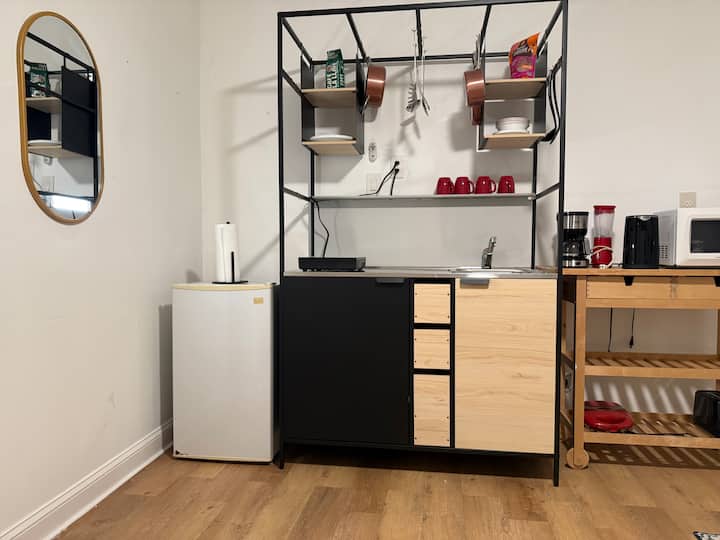 Private Suite Close To Um And Fiu. - Kendall, FL