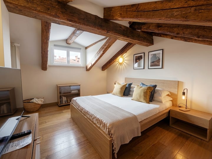 [Mansarda Puecher] Bright Attic Near Downtown - Trieste