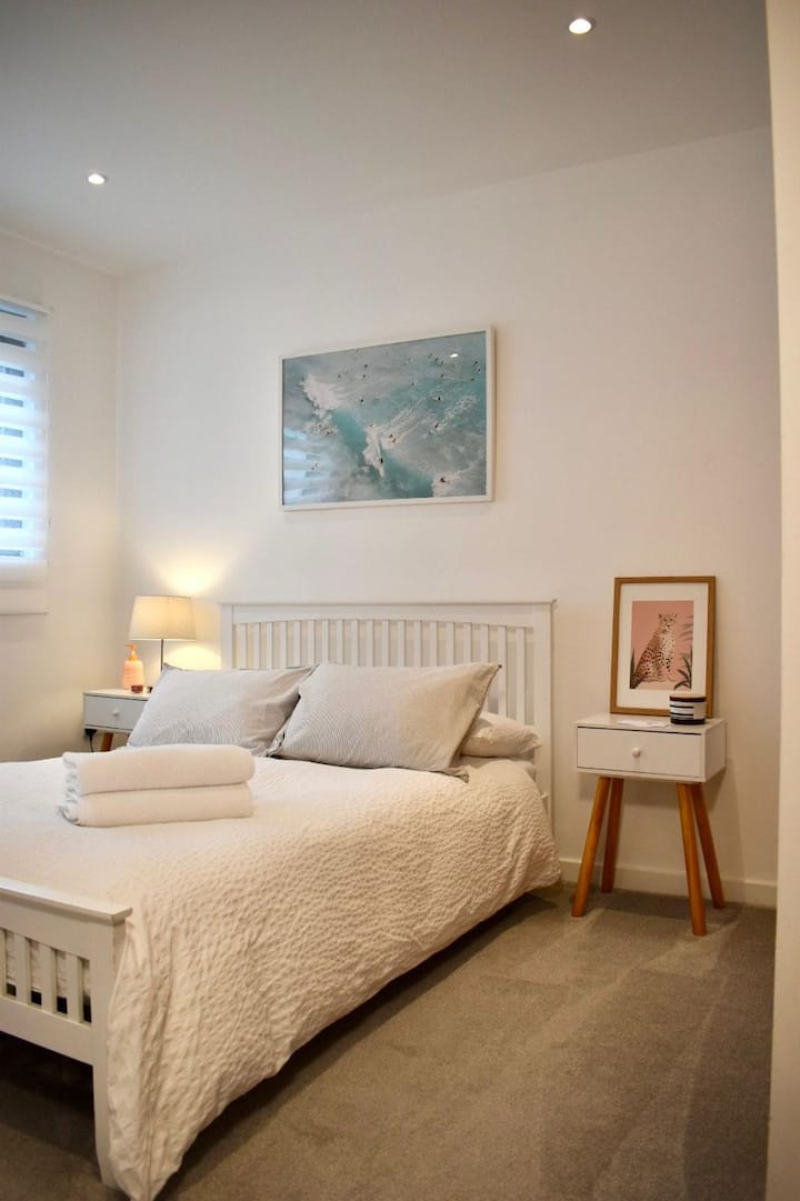 Cosy & Modern Stay By The Clyde + Parking - Glasgow