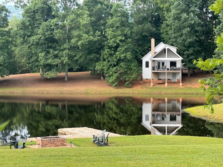 Cozy Cabin On Grace Lake - Travelers Rest, SC