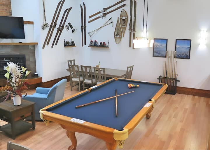 Historic Schoolhouse Gem, Spa, And Gym Access - Fernie