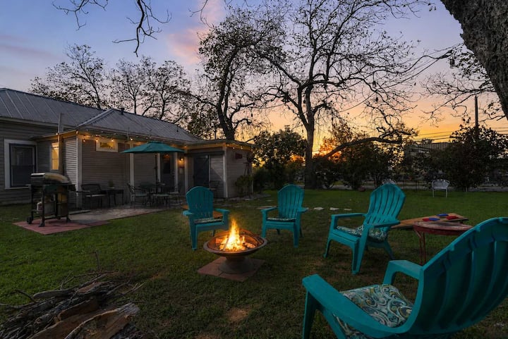 Austin Haus-firepit-4mins To Downtown - Fredericksburg, TX