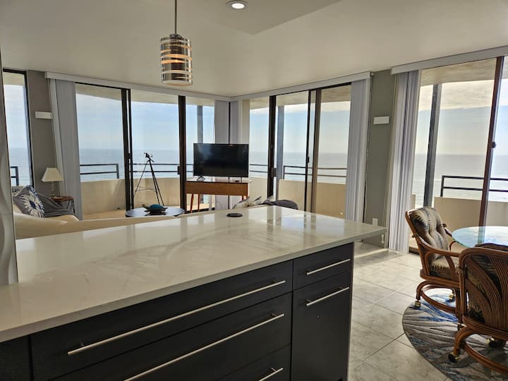Superb Beachfront Balcony Condo Heated Pool - Ormond Beach, FL