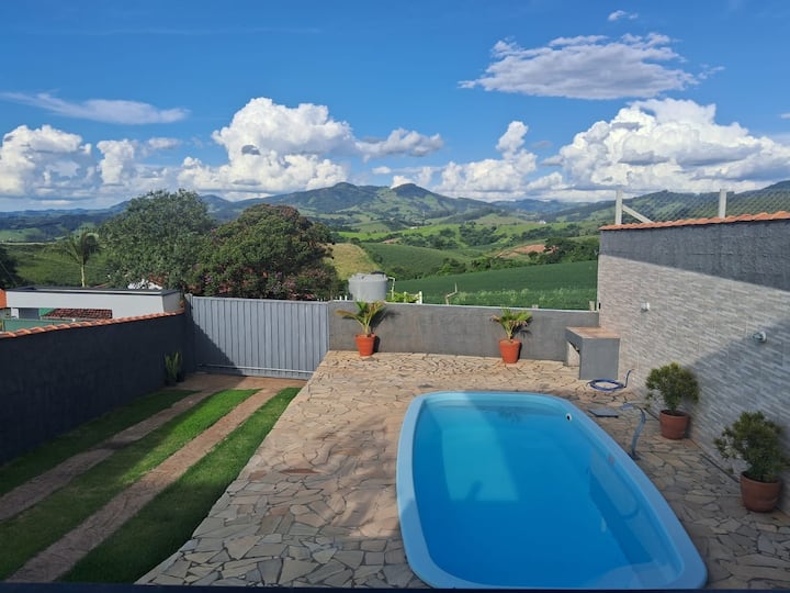 Tranquilidade Vista Para Montanhas Espaço Cercado - Socorro