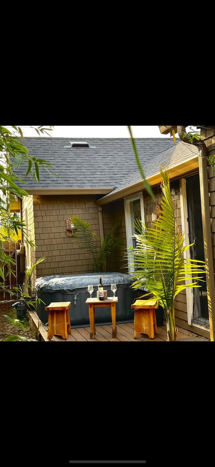 Tropical North Bay Getaway - Vallejo, CA