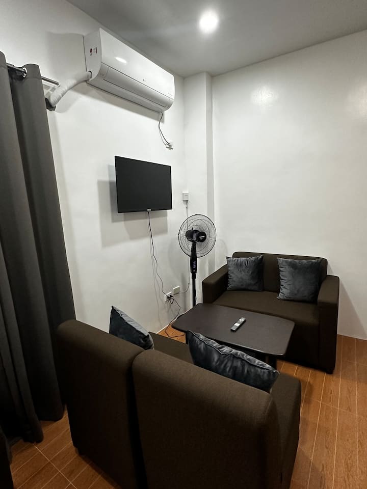 Olongapocity (Rjc Building) Studiotype1a - Olongapo