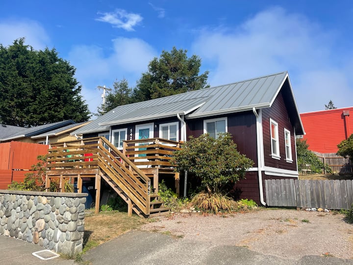 Nana's House - Brookings, OR
