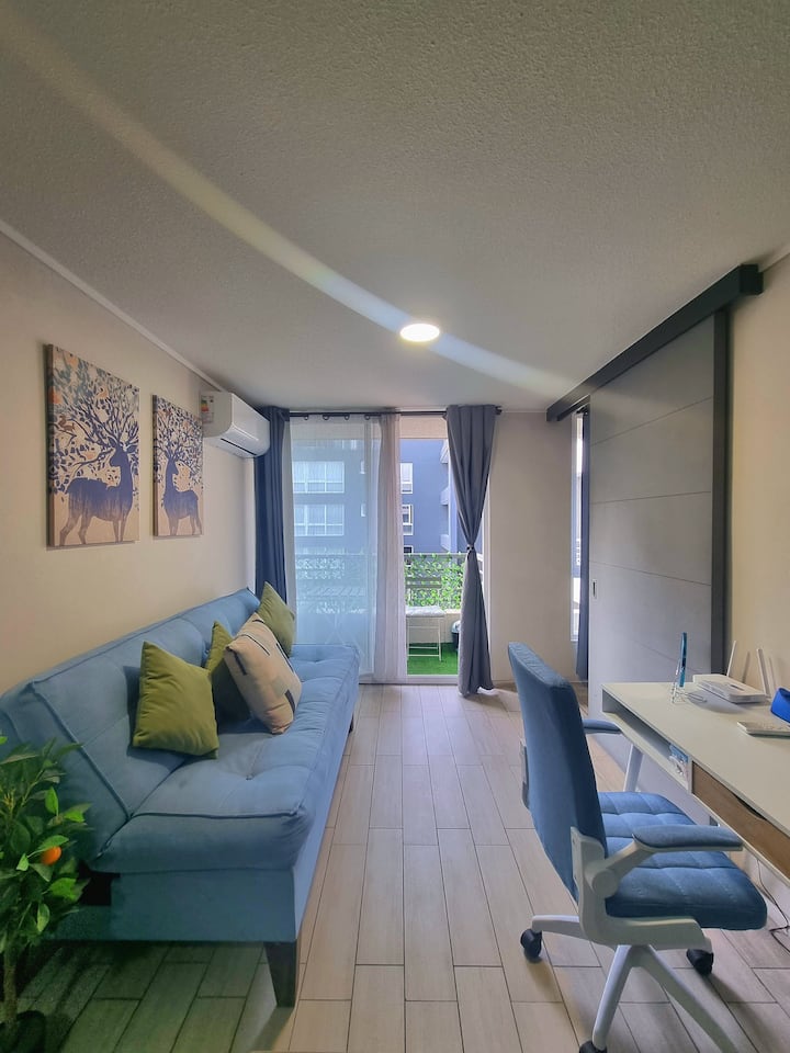 Departamento Céntrico Con A/c A Pasos Del Metro - Santiago