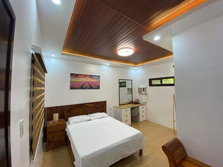 Room P1 In Magallanes, Cavite - Magallanes