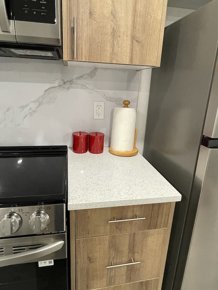 Guest Suite In Southeast Calgary - 캘거리